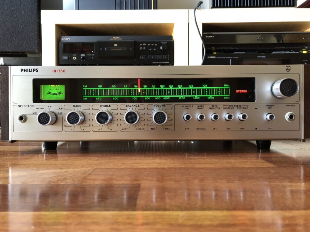 Gorgeous Philips RH 750 Receiver! | LiQUiD AUDiO