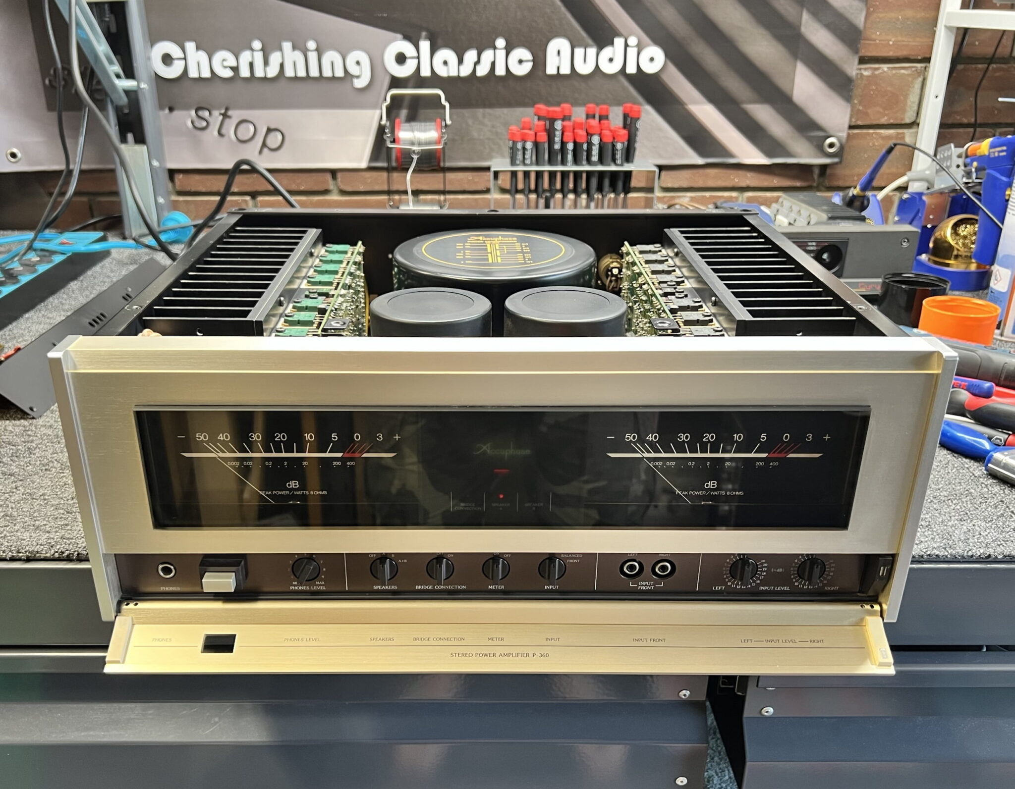 Gorgeous Accuphase P-360 Power Amplifier Overhaul | LiQUiD AUDiO
