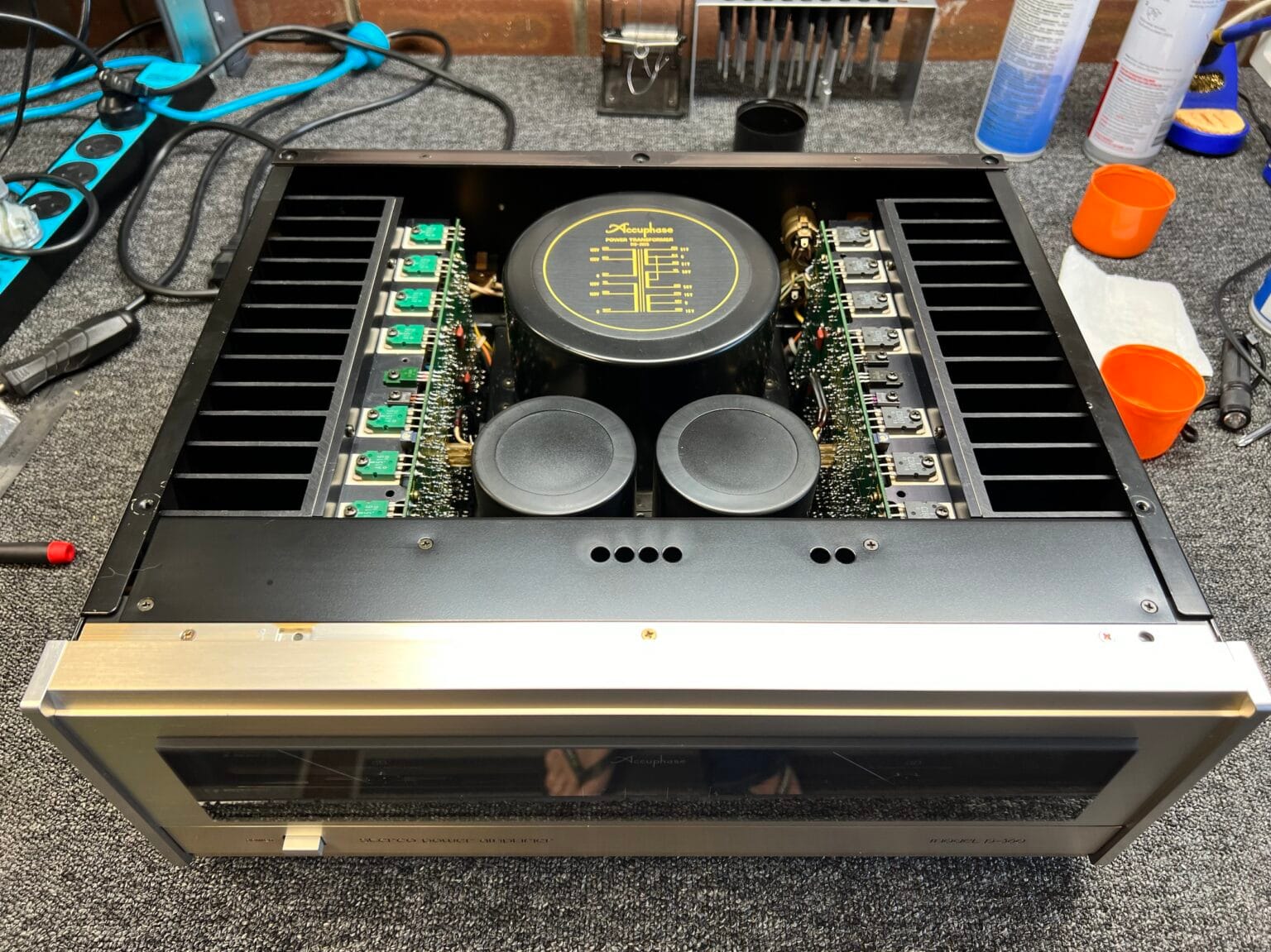 Gorgeous Accuphase P-360 Power Amplifier Overhaul | LiQUiD AUDiO